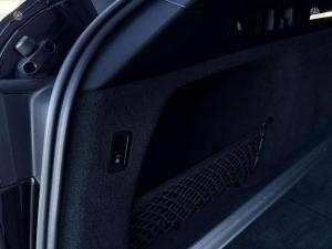 Black Audi A6 2019 in Siauliai, with an engine capacity of 1.97 L and mileage of 252 thousand km for 22900 €, photo 38 on AUTOMOTO.COM.LV