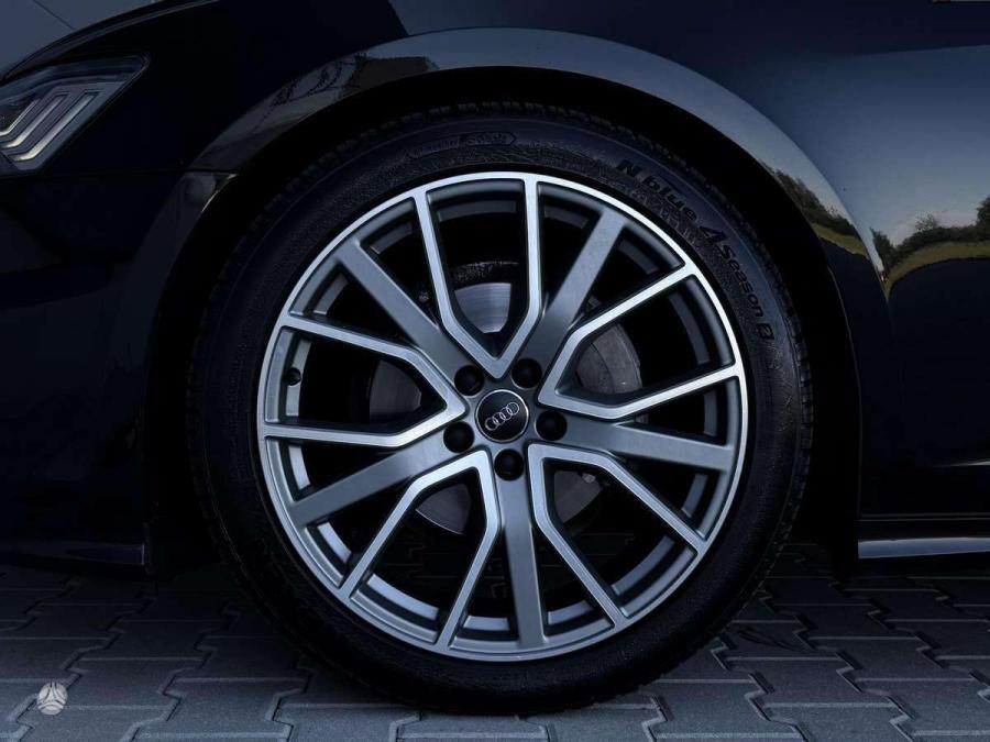 Black Audi A6 2019 in Siauliai, with an engine capacity of 1.97 L and mileage of 252 thousand km for 22900 €, photo 40 on AUTOMOTO.COM.LV