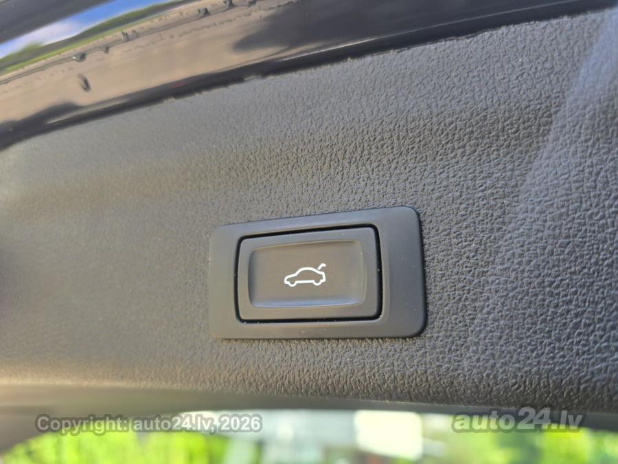 Black Audi A6 2019 in Tallinn, with an engine capacity of 2.00 L and mileage of 289 thousand km for 16990 €, photo 21 on AUTOMOTO.COM.LV