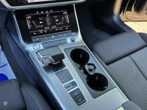 Black Audi A6 2019 in Jonava, with an engine capacity of 2.00 L and mileage of 205 thousand km for 18250 €, photo 42 on AUTOMOTO.COM.LV