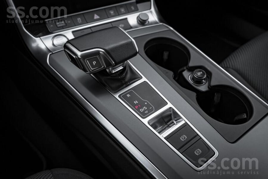 Black Audi A6 2019 in Riga, with an engine capacity of 2.00 L and mileage of 208 thousand km for 17950 €, photo 22 on AUTOMOTO.COM.LV