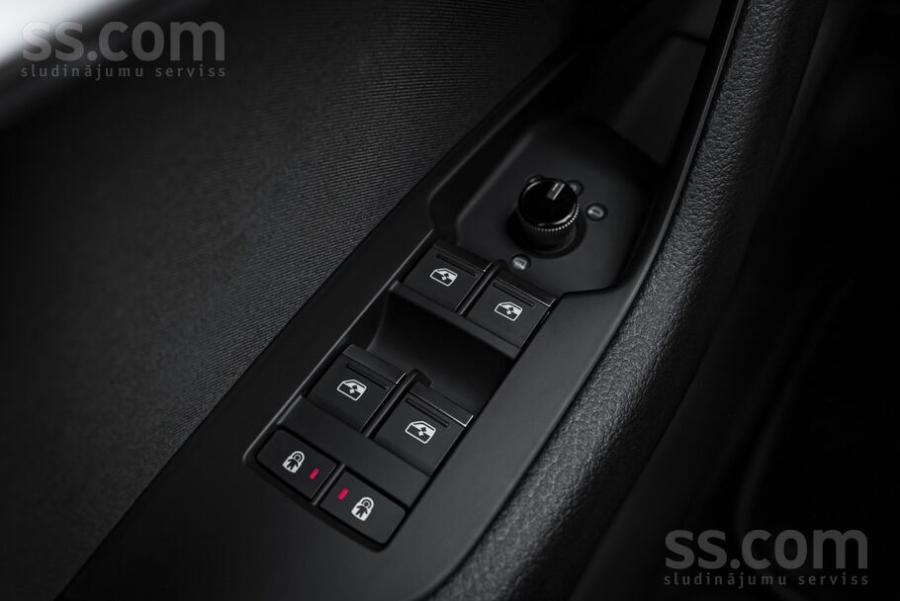 Black Audi A6 2019 in Riga, with an engine capacity of 2.00 L and mileage of 208 thousand km for 17950 €, photo 29 on AUTOMOTO.COM.LV
