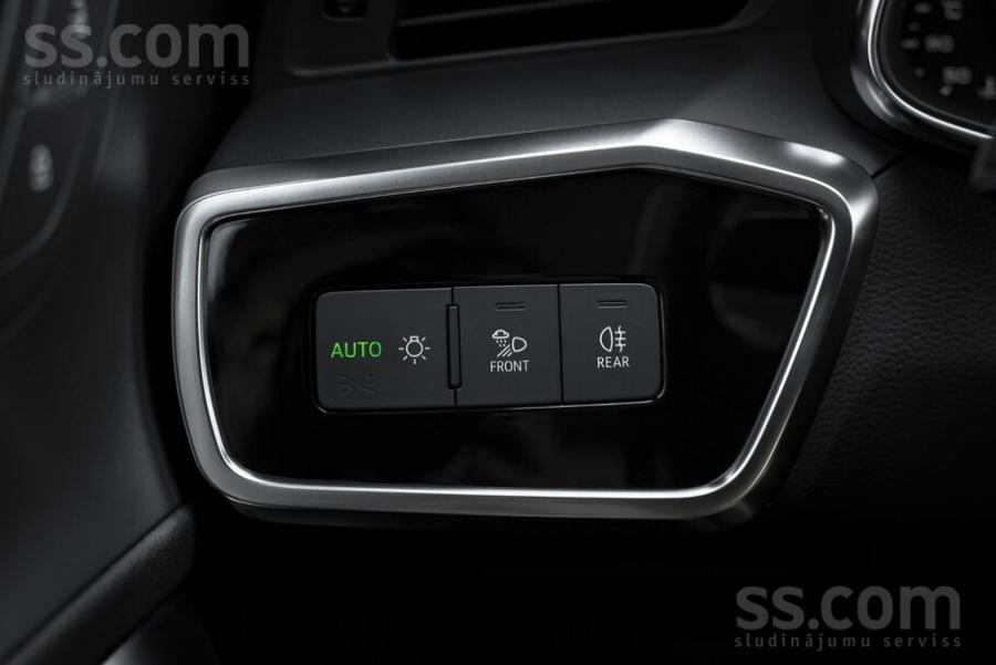 Black Audi A6 2019 in Riga, with an engine capacity of 2.00 L and mileage of 208 thousand km for 17950 €, photo 30 on AUTOMOTO.COM.LV