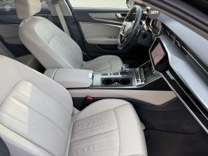 Black Audi A6 2019 in Marijampole, with an engine capacity of 1.97 L and mileage of 235 thousand km for 18500 €, photo 16 on AUTOMOTO.COM.LV