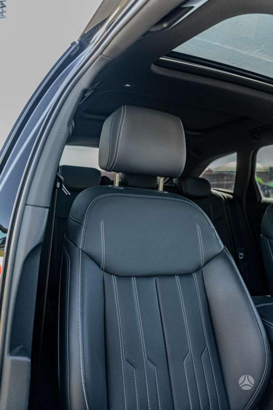 Black Audi A6 2019 in Klaipeda, with an engine capacity of 3.00 L and mileage of 141 thousand km for 25000 €, photo 38 on AUTOMOTO.COM.LV