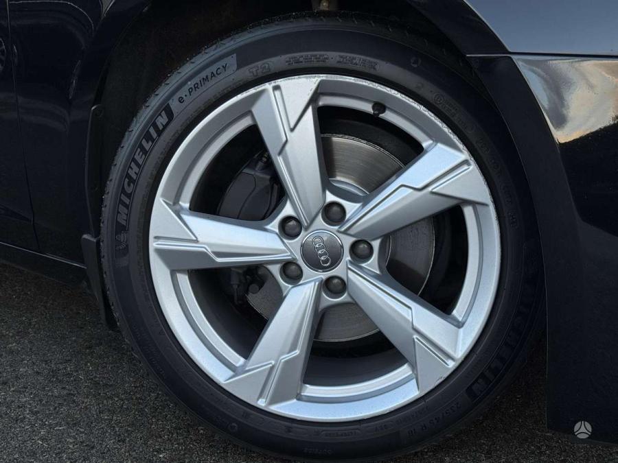 Black Audi A6 2019 in Jonava, with an engine capacity of 2.00 L and mileage of 205 thousand km for 17499 €, photo 23 on AUTOMOTO.COM.LV