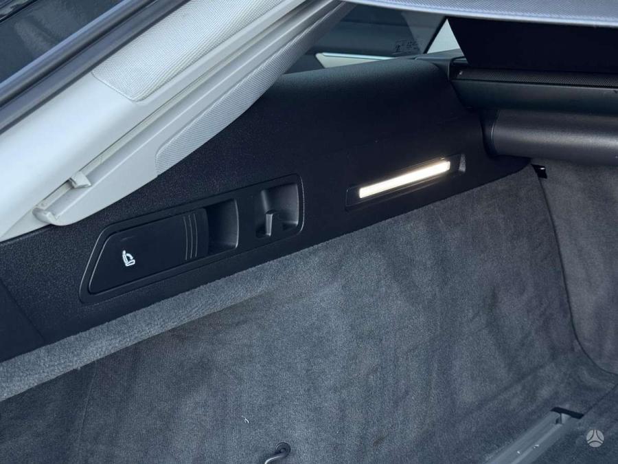 Black Audi A6 2019 in Jonava, with an engine capacity of 2.00 L and mileage of 205 thousand km for 17499 €, photo 27 on AUTOMOTO.COM.LV