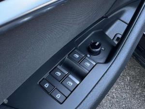 Black Audi A6 2019 in Jonava, with an engine capacity of 2.00 L and mileage of 205 thousand km for 17499 €, photo 38 on AUTOMOTO.COM.LV
