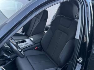 Black Audi A6 2019 in Jonava, with an engine capacity of 2.00 L and mileage of 205 thousand km for 17499 €, photo 40 on AUTOMOTO.COM.LV