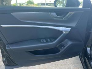Melns Audi A6 2019 Tauragė, ar dzinēja tilpumu 1.97 L un nobraukumu 318 tūkst. km par 19000 €, foto 12 vietnē AUTOMOTO.COM.LV