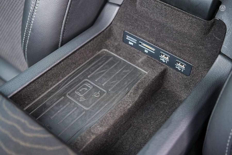 Black Audi A6 2019 in Kaunas, with an engine capacity of 1.97 L and mileage of 163 thousand km for 26450 €, photo 24 on AUTOMOTO.COM.LV