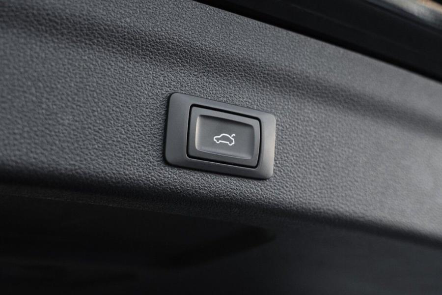 Melns Audi A6 2020 Mārupe, ar dzinēja tilpumu 3.00 L un nobraukumu 192 tūkst. km par 22800 €, foto 37 vietnē AUTOMOTO.COM.LV