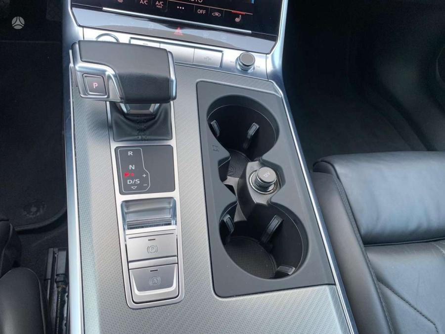 Black Audi A6 2020 in Riga, with an engine capacity of 2.97 L and mileage of 231 thousand km for 21999 €, photo 17 on AUTOMOTO.COM.LV