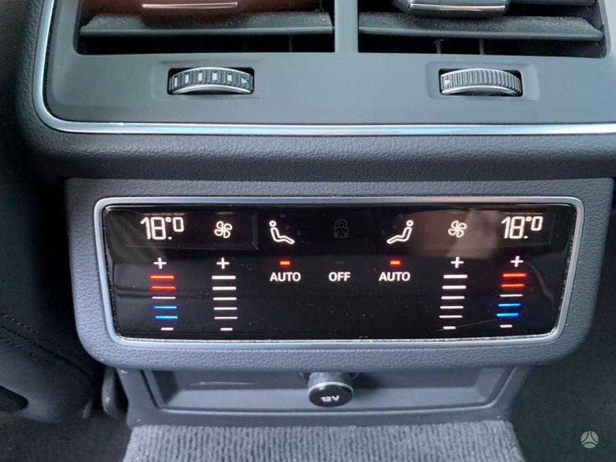 Black Audi A6 2020 in Riga, with an engine capacity of 2.97 L and mileage of 231 thousand km for 21999 €, photo 19 on AUTOMOTO.COM.LV
