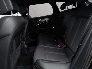 Black Audi A6 2020 in Vilnius, with an engine capacity of 1.97 L and mileage of 222 thousand km for 21950 €, photo 12 on AUTOMOTO.COM.LV