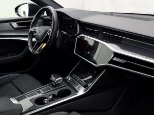 Black Audi A6 2020 in Vilnius, with an engine capacity of 1.97 L and mileage of 222 thousand km for 21950 €, photo 19 on AUTOMOTO.COM.LV
