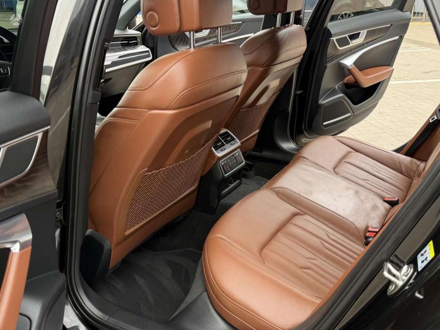 Black Audi A6 2020 in Jonava, with an engine capacity of 1.97 L and mileage of 270 thousand km for 22600 €, photo 33 on AUTOMOTO.COM.LV