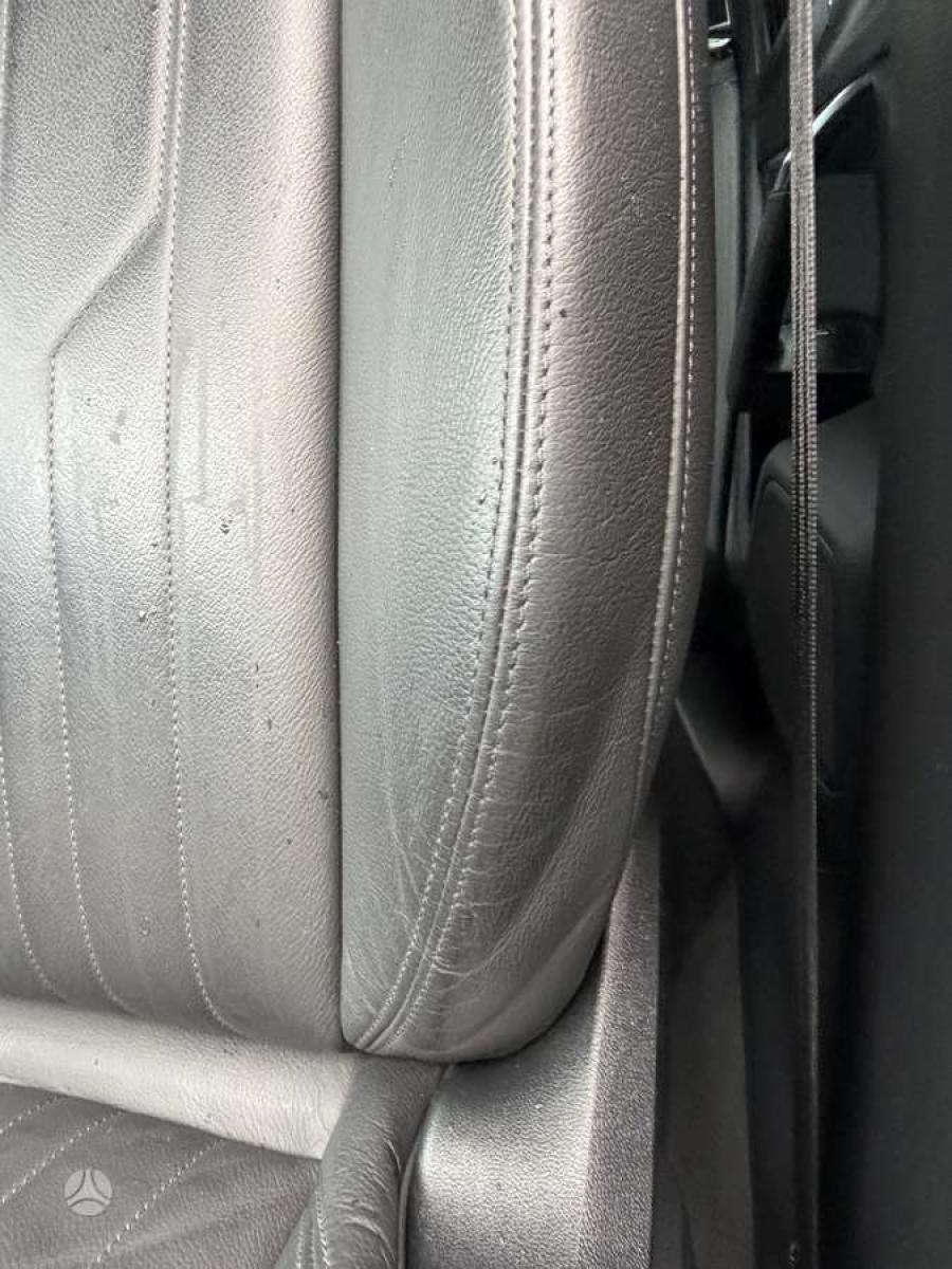 Black Audi A6 2020 in Kaunas, with an engine capacity of 3.00 L and mileage of 175 thousand km for 23750 €, photo 19 on AUTOMOTO.COM.LV