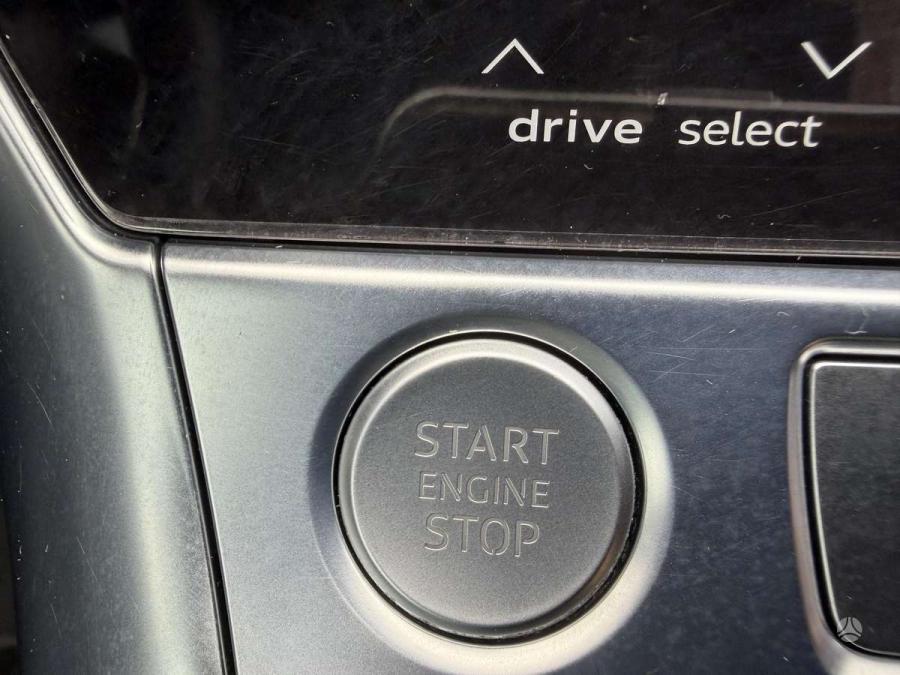 Black Audi A6 2020 in Kaunas, with an engine capacity of 3.00 L and mileage of 175 thousand km for 23750 €, photo 34 on AUTOMOTO.COM.LV