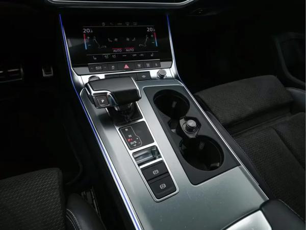 Черный Ауди А6 2021 в Рига, объемом двигателя 2.00 л и пробегом 199 тыс. км за 21255 €, фото 8 на AUTOMOTO.COM.LV