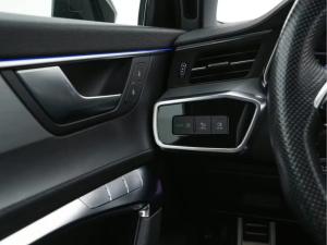 Черный Ауди А6 2021 в Рига, объемом двигателя 2.00 л и пробегом 199 тыс. км за 21255 €, фото 10 на AUTOMOTO.COM.LV