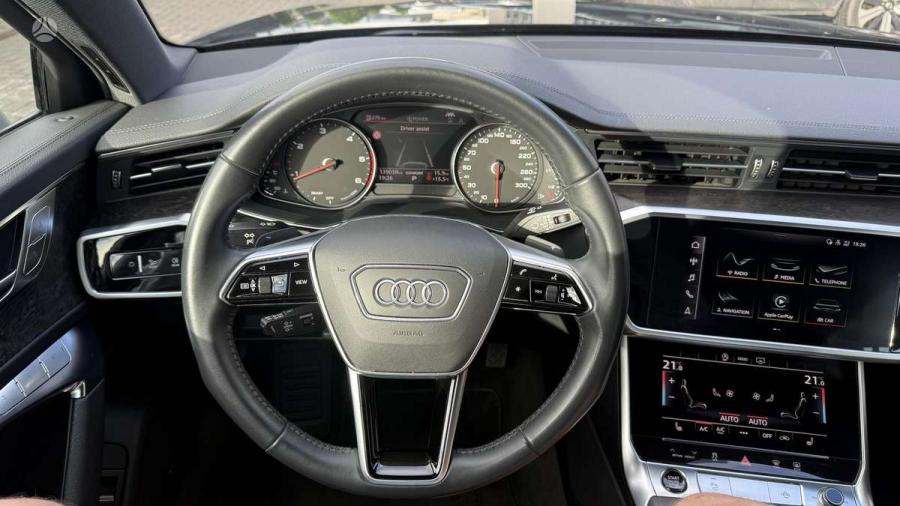 Black Audi A6 2021 in Vilnius, with an engine capacity of 1.97 L and mileage of 139 thousand km for 25290 €, photo 13 on AUTOMOTO.COM.LV