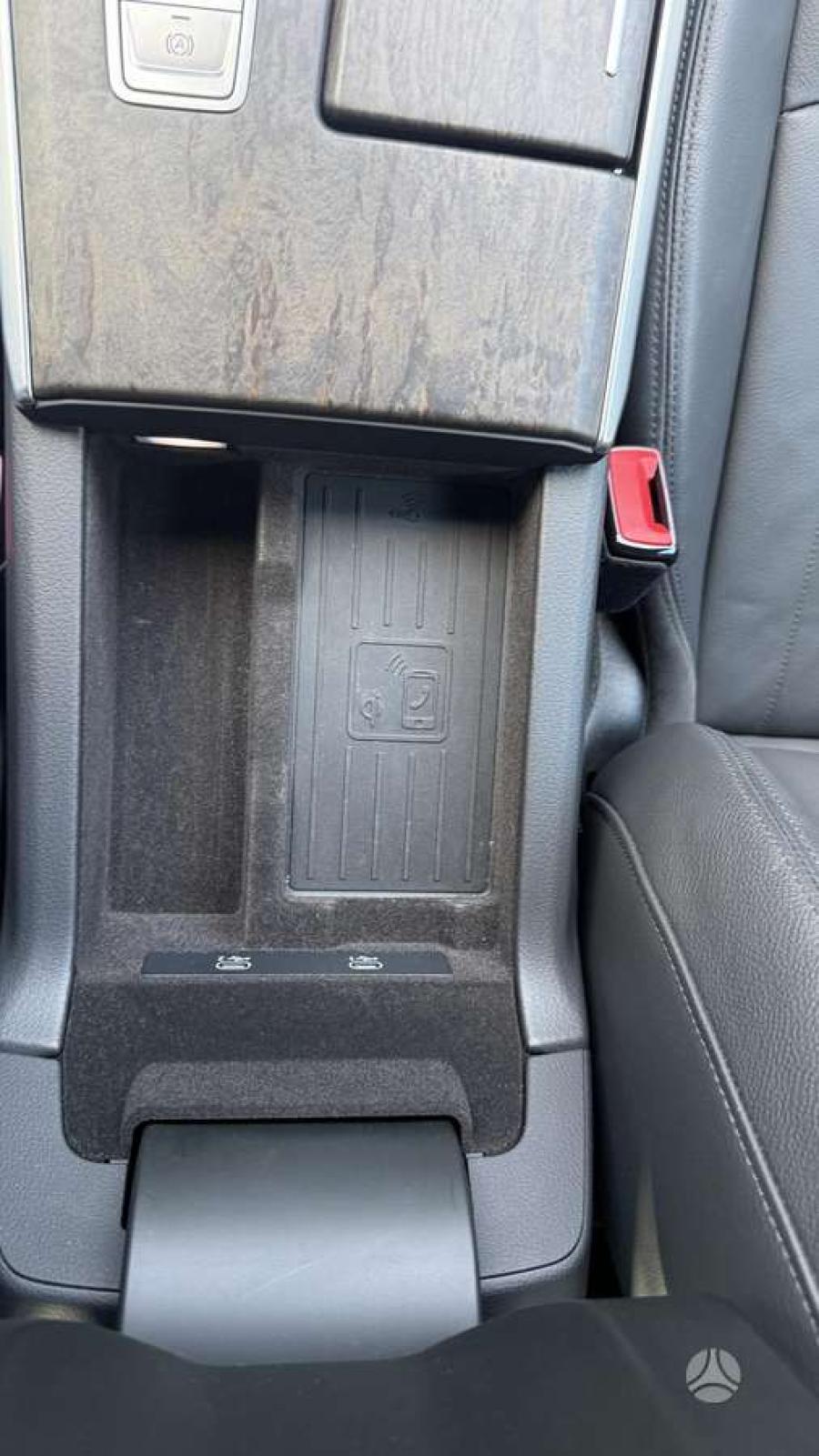Black Audi A6 2021 in Vilnius, with an engine capacity of 1.97 L and mileage of 139 thousand km for 25290 €, photo 20 on AUTOMOTO.COM.LV