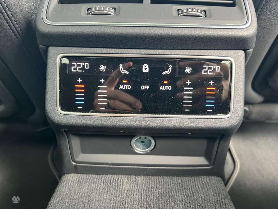 Melns Audi A6 2021 Kauņa, ar dzinēja tilpumu 2.97 L un nobraukumu 66 tūkst. km par 22900 €, foto 23 vietnē AUTOMOTO.COM.LV