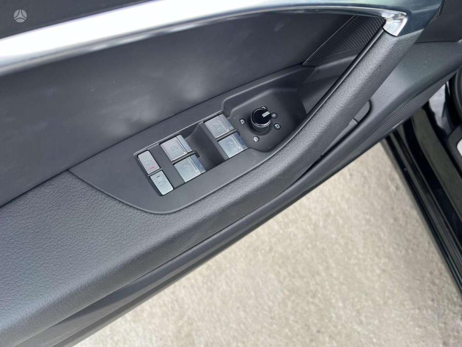 Melns Audi A6 2021 Kauņa, ar dzinēja tilpumu 2.97 L un nobraukumu 66 tūkst. km par 22900 €, foto 44 vietnē AUTOMOTO.COM.LV