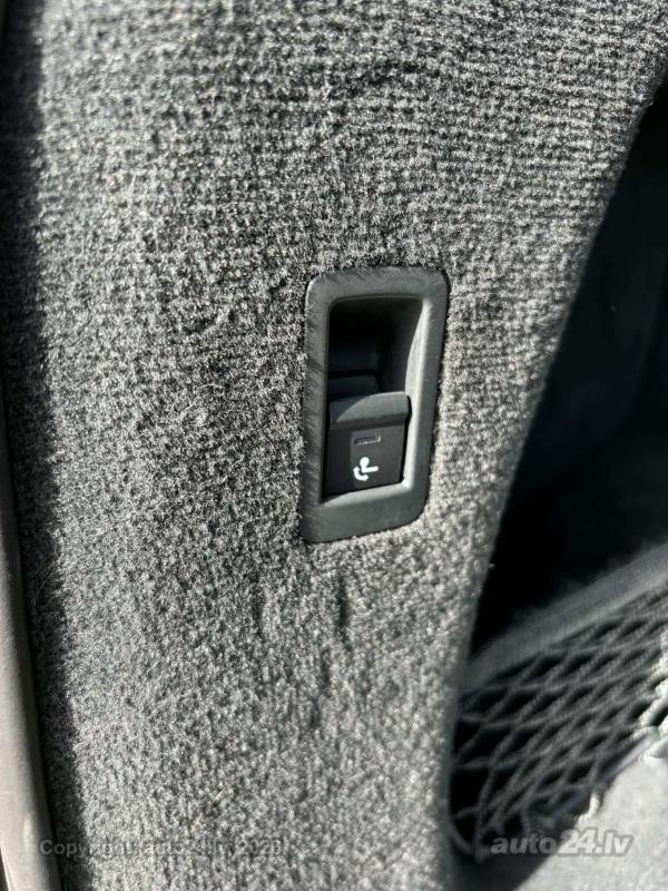 Melns Audi A6 2021 Tallina, ar dzinēja tilpumu 2.00 L un nobraukumu 207 tūkst. km par 19900 €, foto 7 vietnē AUTOMOTO.COM.LV