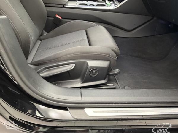 Black Audi A6 2022 in Avizieniai, with an engine capacity of 2.00 L and mileage of 72 thousand km for 32700 €, photo 6 on AUTOMOTO.COM.LV
