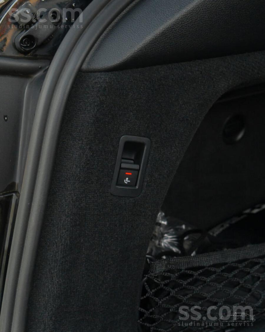 Black Audi A6 2022 in Riga, with an engine capacity of 2.00 L and mileage of 158 thousand km for 21500 €, photo 30 on AUTOMOTO.COM.LV