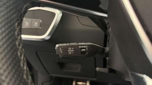 Black Audi A6 2022 in Vilnius, with an engine capacity of 2.00 L and mileage of 144 thousand km for 31777 €, photo 31 on AUTOMOTO.COM.LV