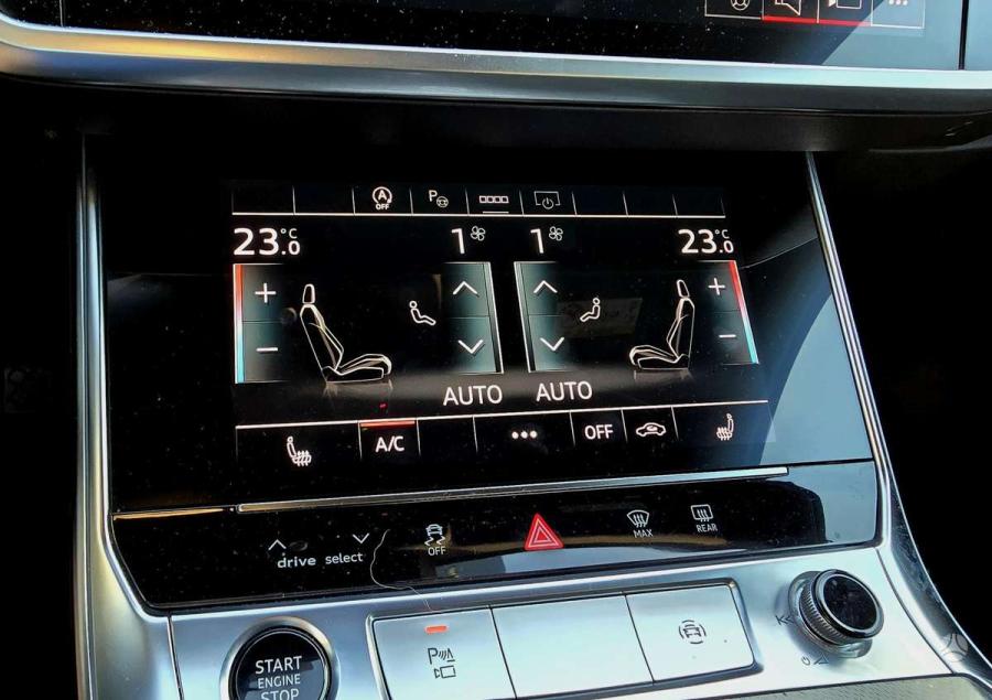 Black Audi A6 2022 in Taurage, with an engine capacity of 2.00 L and mileage of 260 thousand km for 21500 €, photo 19 on AUTOMOTO.COM.LV