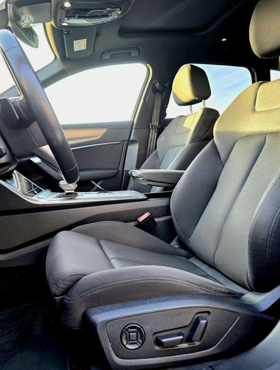 Black Audi A6 2022 in Taurage, with an engine capacity of 2.00 L and mileage of 260 thousand km for 21500 €, photo 24 on AUTOMOTO.COM.LV