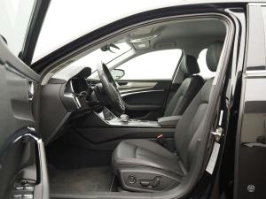 Black Audi A6 2022 in Vilnius, with an engine capacity of 2.00 L and mileage of 97 thousand km for 28400 €, photo 9 on AUTOMOTO.COM.LV