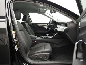Black Audi A6 2022 in Vilnius, with an engine capacity of 2.00 L and mileage of 97 thousand km for 28400 €, photo 12 on AUTOMOTO.COM.LV
