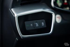 Black Audi A6 2022 in Vilnius, with an engine capacity of 2.00 L and mileage of 72 thousand km for 29000 €, photo 25 on AUTOMOTO.COM.LV