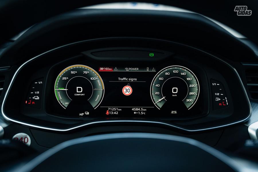Black Audi A6 2022 in Vilnius, with an engine capacity of 2.00 L and mileage of 72 thousand km for 29000 €, photo 35 on AUTOMOTO.COM.LV