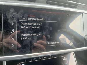 Black Audi A6 2023 in Vilnius, with an engine capacity of 1.98 L and mileage of 124 thousand km for 33333 €, photo 10 on AUTOMOTO.COM.LV