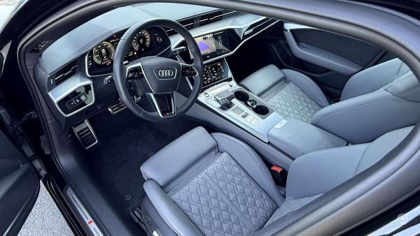 Melns Audi A6 2023 Viļņa, ar dzinēja tilpumu 2.00 L un nobraukumu 124 tūkst. km par 33898 €, foto 10 vietnē AUTOMOTO.COM.LV