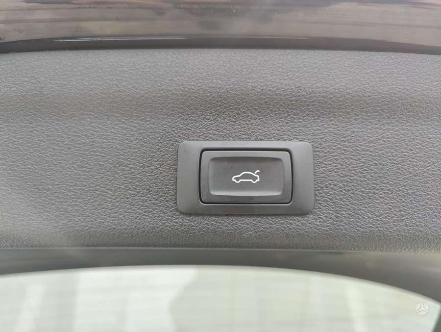 Black Audi A6 2024 in Kaunas, with an engine capacity of 1.97 L and mileage of 23 thousand km for 32990 €, photo 21 on AUTOMOTO.COM.LV