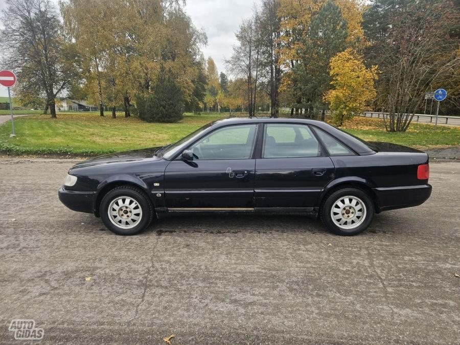 Blue Audi A6 1994 in Jonava, with an engine capacity of 1.90 L and mileage of 308 thousand km for 950 €, photo 8 on AUTOMOTO.COM.LV
