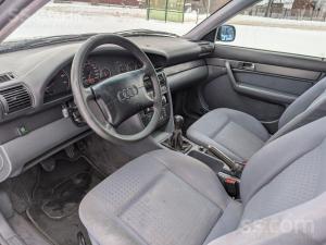 Zils Audi A6 1995 Preiļi, ar dzinēja tilpumu 1.80 L un nobraukumu 276 tūkst. km par 1200 €, foto 9 vietnē AUTOMOTO.COM.LV