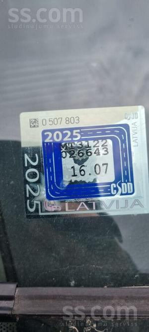 Zils Audi A6 1995 Cēsis, ar dzinēja tilpumu 2.50 L un nobraukumu 385 tūkst. km par 600 €, foto 5 vietnē AUTOMOTO.COM.LV