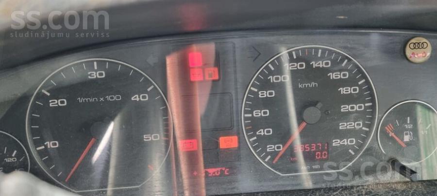 Zils Audi A6 1995 Cēsis, ar dzinēja tilpumu 2.50 L un nobraukumu 385 tūkst. km par 600 €, foto 6 vietnē AUTOMOTO.COM.LV
