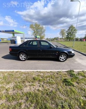 Blue Audi A6 1995 in Daugavpils, with an engine capacity of 2.50 L and mileage of 360 thousand km for 1500 €, photo 6 on AUTOMOTO.COM.LV