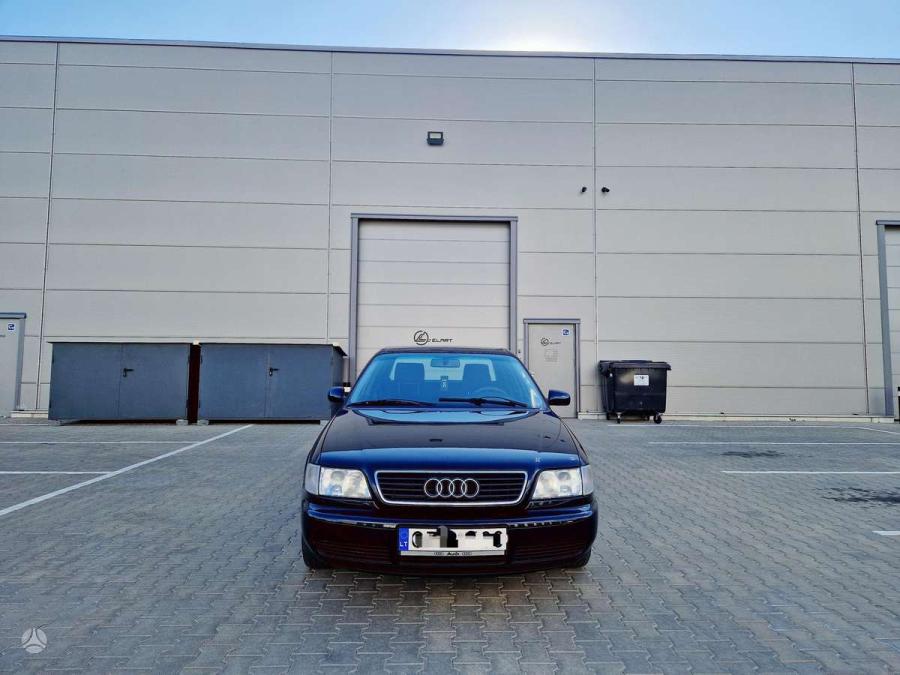 Zils Audi A6 1995 Viļņa, ar dzinēja tilpumu 1.98 L un nobraukumu 136 tūkst. km par 1800 €, foto 6 vietnē AUTOMOTO.COM.LV