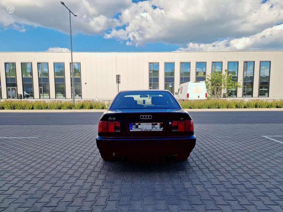 Zils Audi A6 1995 Viļņa, ar dzinēja tilpumu 1.98 L un nobraukumu 136 tūkst. km par 1800 €, foto 10 vietnē AUTOMOTO.COM.LV