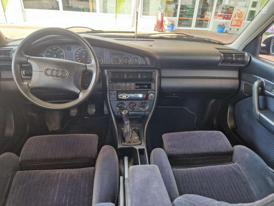 Zils Audi A6 1995 Viļņa, ar dzinēja tilpumu 1.98 L un nobraukumu 136 tūkst. km par 1800 €, foto 14 vietnē AUTOMOTO.COM.LV